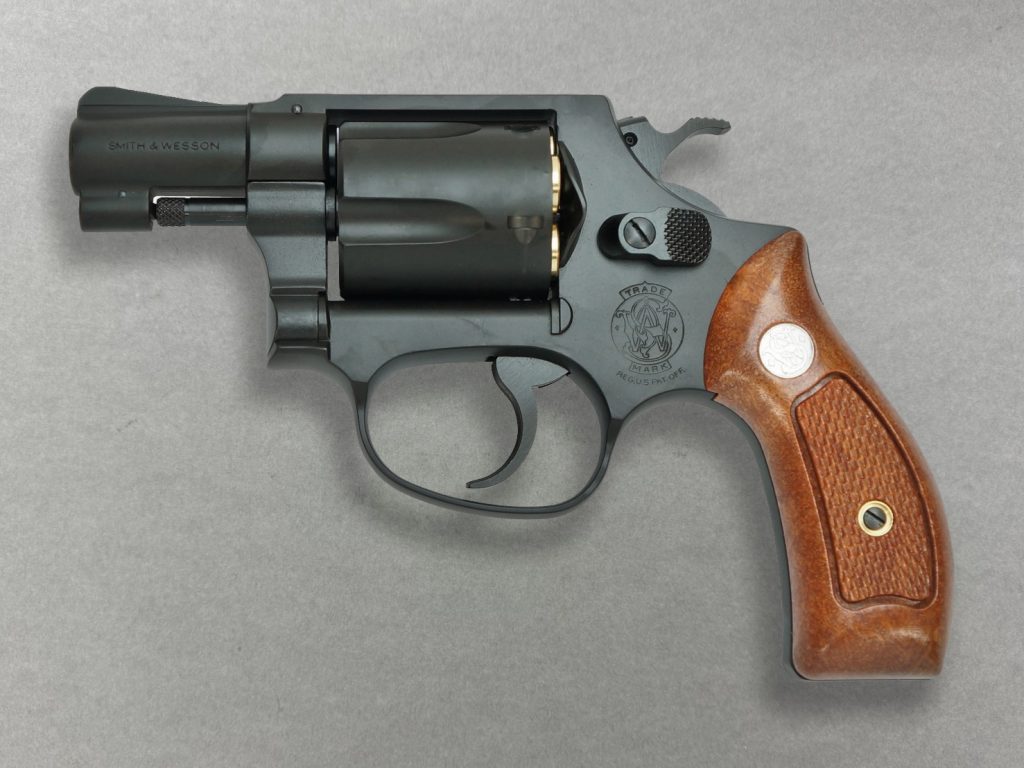 S&W M36 と M360 の違い